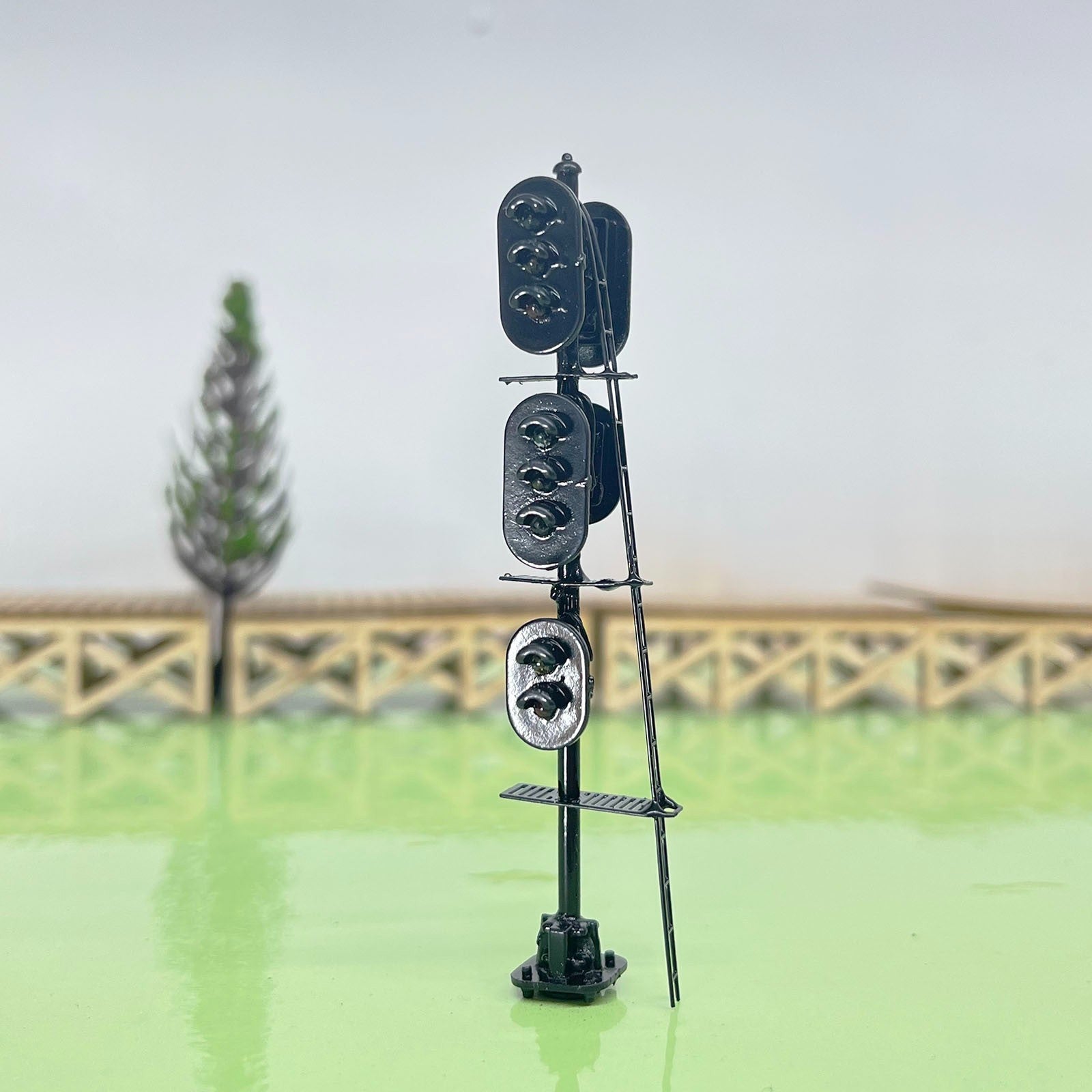 1 x HO scale model railroad block signal 5 heads distance metal #2S332